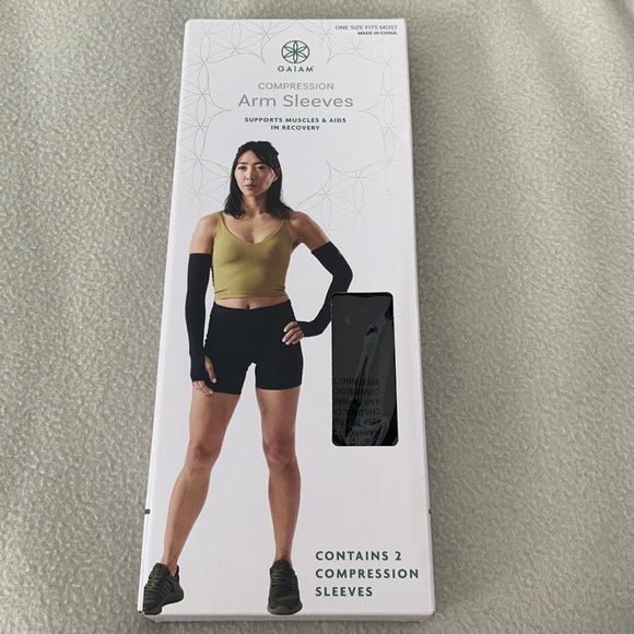 GAIAM | Accessories | Gaiam Compression Arm Sleeves Pair | Poshmark
